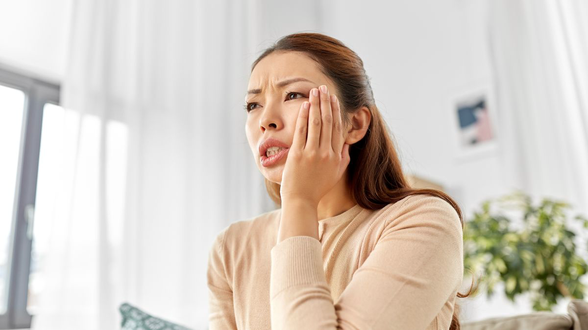 Cara Ampuh Mengatasi Sariawan Akibat Gusi Luka - KlikDokter